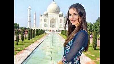 There is so much colour and energy in this city, I just loved Agra ...