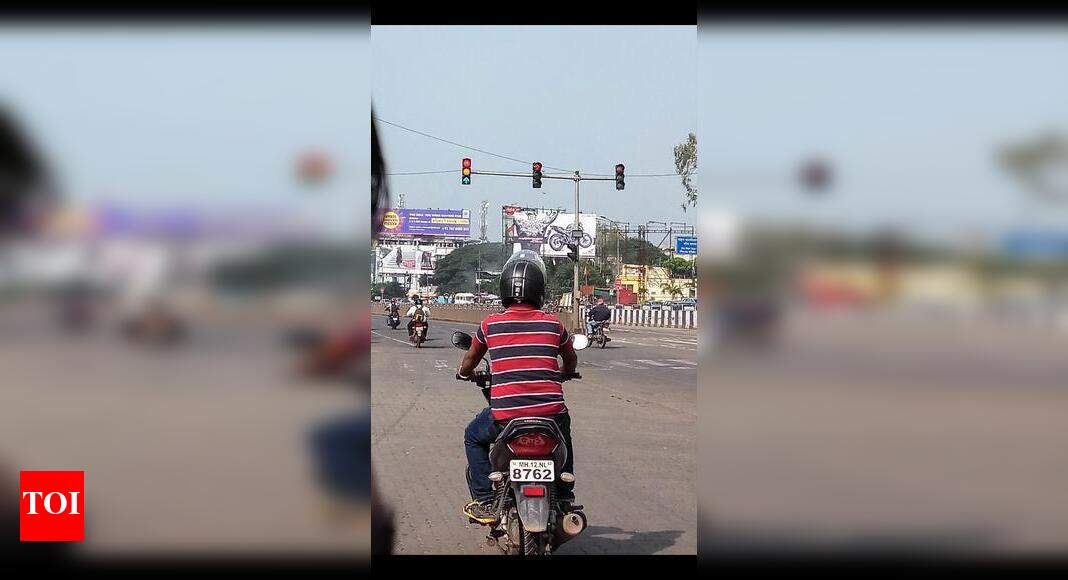 Traffic signals in pune - Times of India