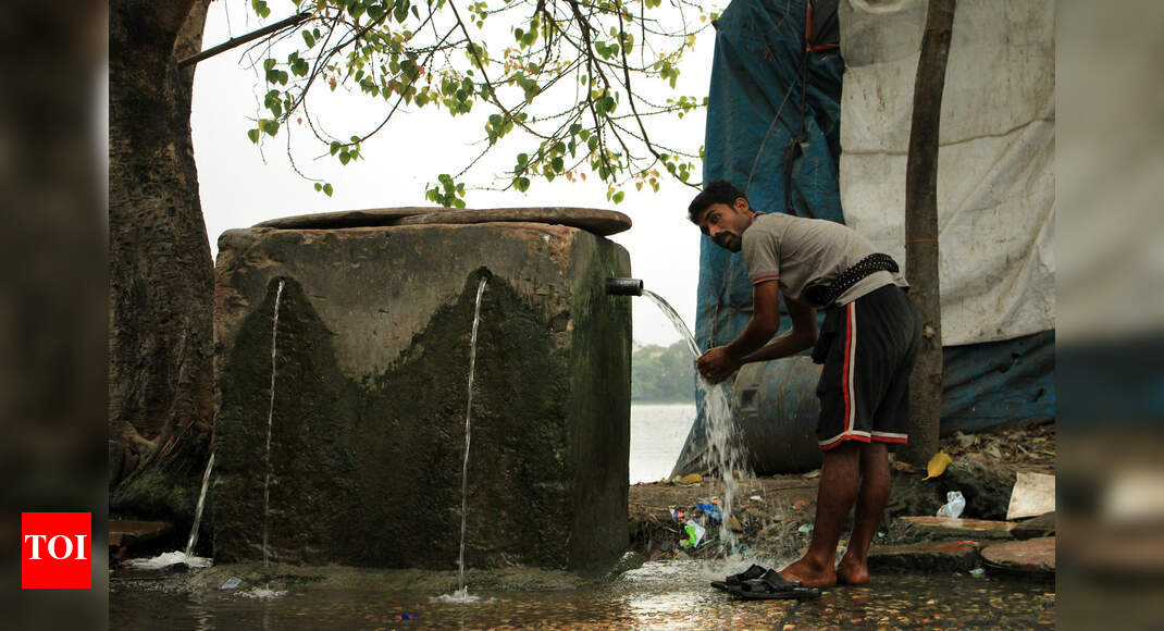Water misuse, Strand Bank Road - Times of India