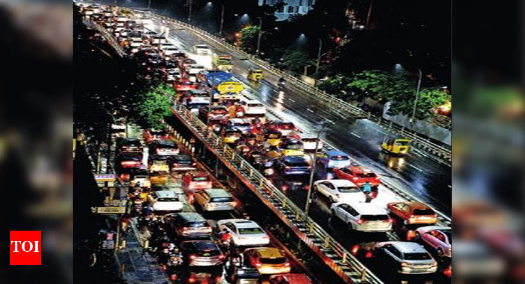 VIP convoys, showers, Diwali shoppers choke roads in Chennai | Chennai ...