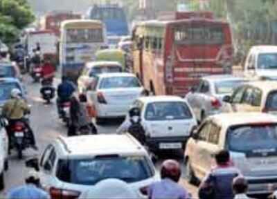 Lucknow: Traffic chaos takes fun out of festivals, again | Lucknow News ...