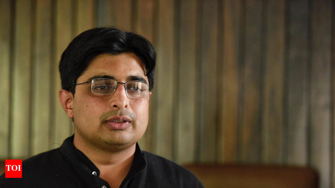 Prashant Jha's Instagram, Twitter & Facebook on IDCrawl