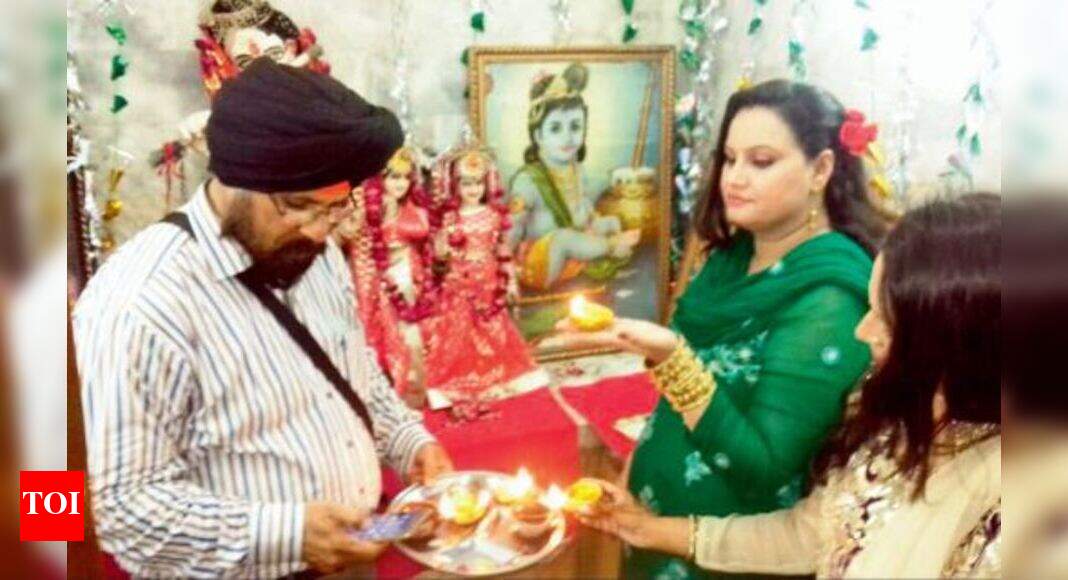 Diwali In Pakistan: Diwali celebrations in Pakistan too | Amritsar News ...