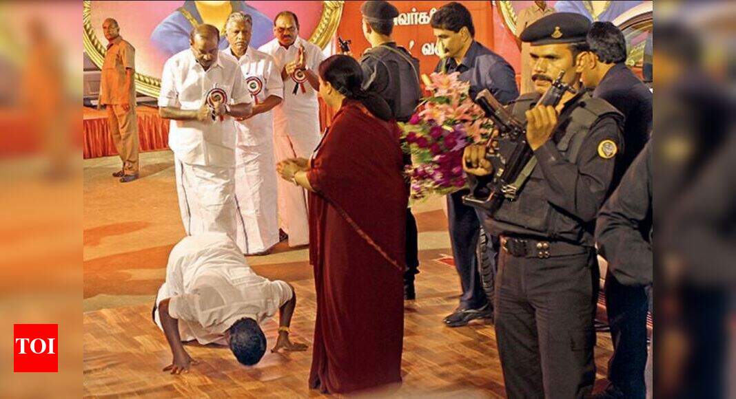 Manikandan: Manikandan says EPS much more approachable than Jaya ...