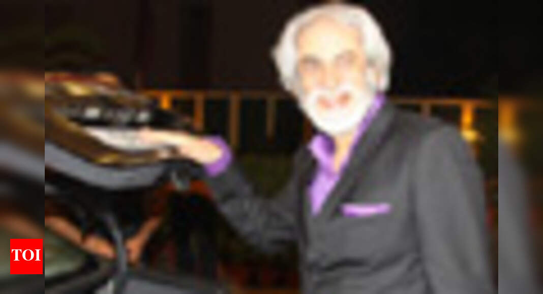 Sunil Sethi, goes back to college! - Times of India