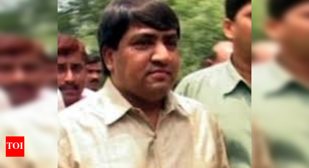 Telgi dead: Abdul Karim Telgi, kingpin of fake stamp paper scam, dies ...