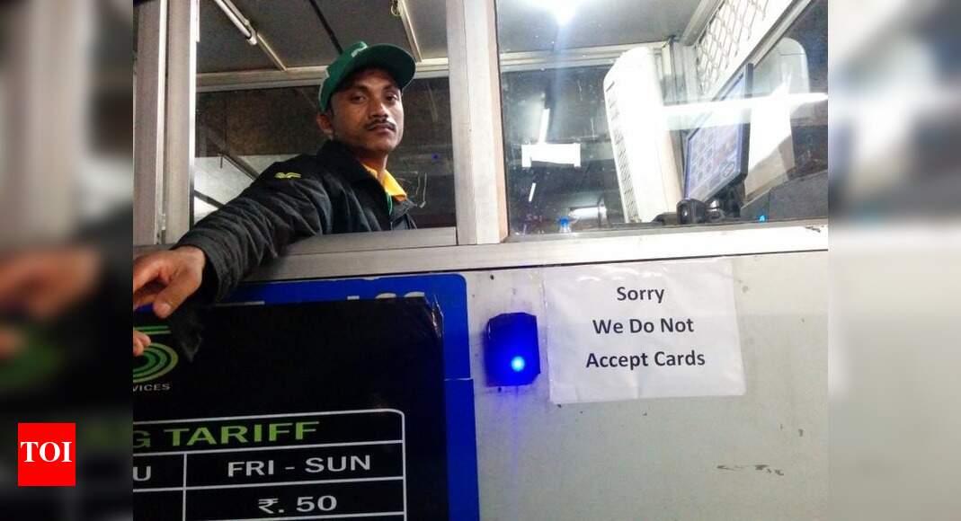 Mall, offfices and university get notice for parking mess | Noida News ...