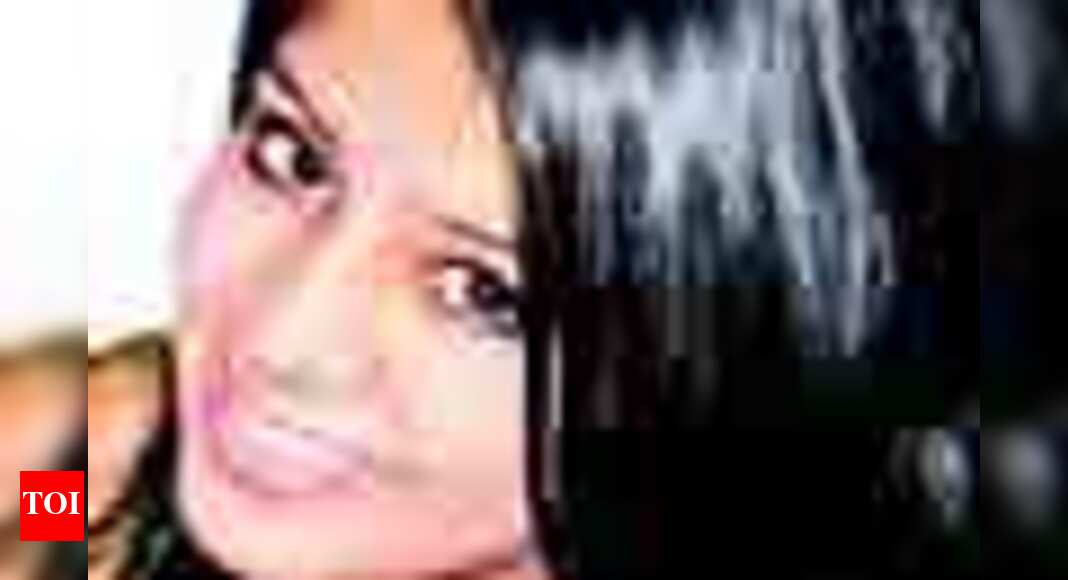 Mrs Dhoni hardly interested in cricket | Hindi Movie News - Times of India