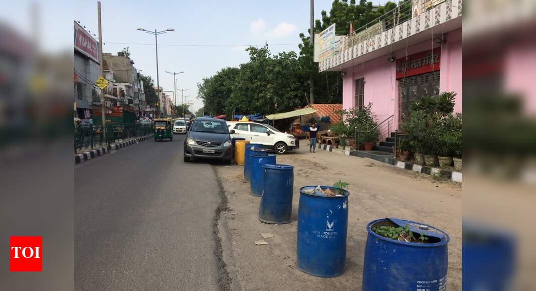 Encroachment on road - Times of India