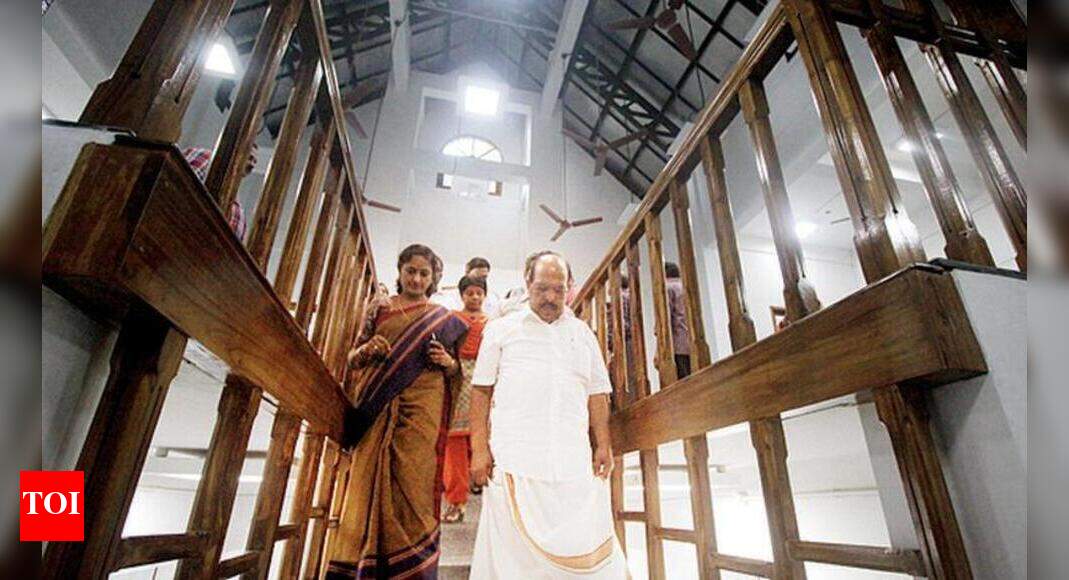 Kerala Central Library gets its replica | Thiruvananthapuram News ...