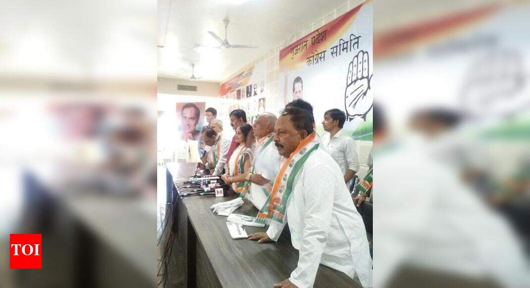 Former Congress heavyweight Chinnam returns to party fold | Vadodara ...