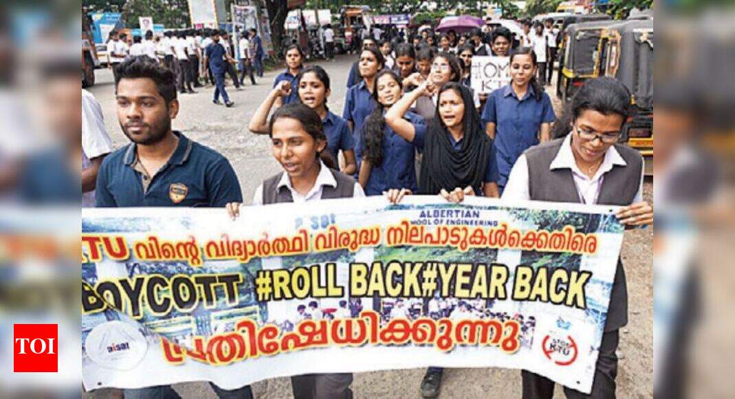 Students protest against KTU's 'year back' system | Kochi News - Times ...