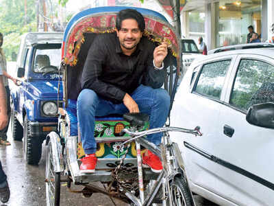 Lucknowite Durgesh Pathak to shoot debut film in his hometown | Events ...