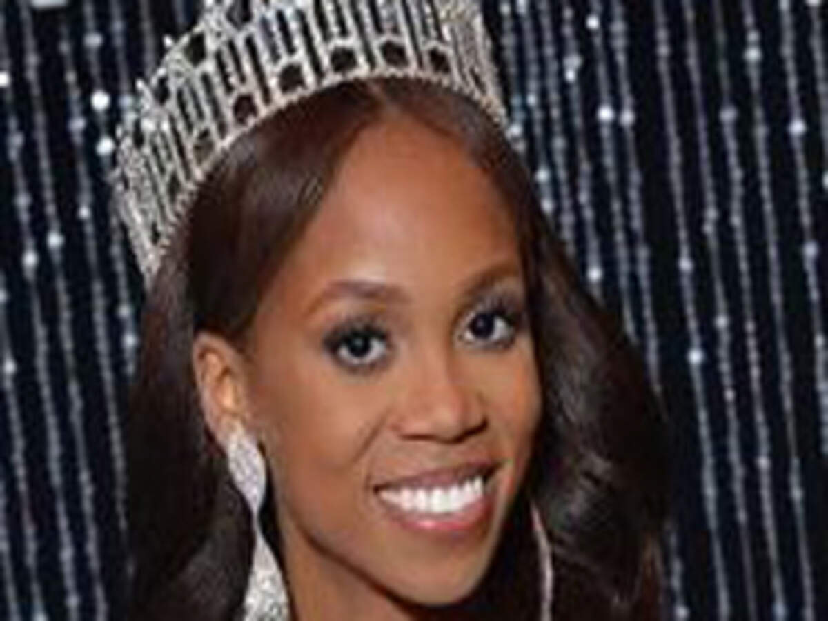 Regina Gray crowned Miss Wisconsin USA 2018