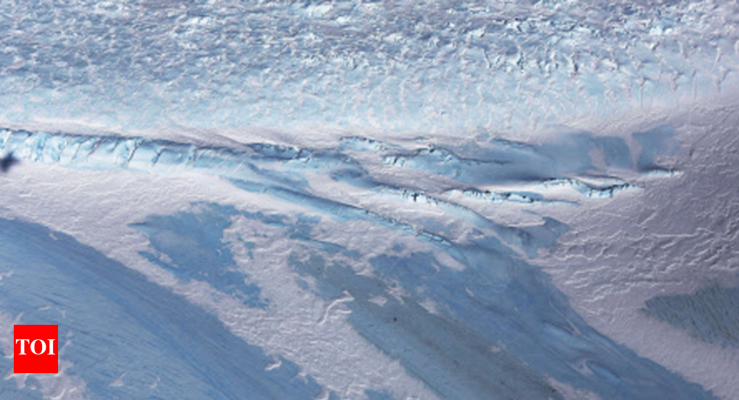 antarctica: Heat source under Antarctica melting its ice sheet: NASA ...