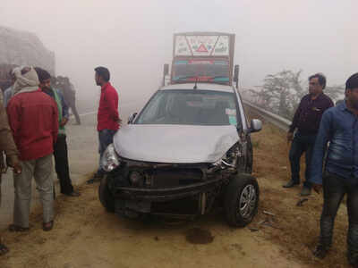 Killer smog: 1 killed, 6 injured in vehicle pile up on Yamuna Expressway in UP | Agra News ...