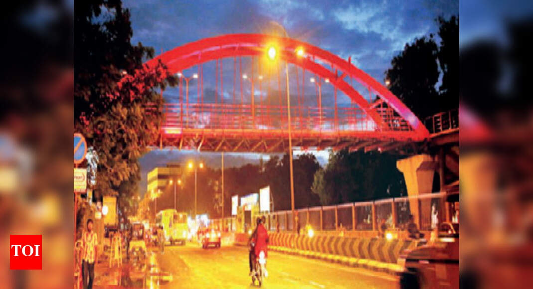 Avinashi Road: Metro rail above Avinashi Road? Feasibility study to ...