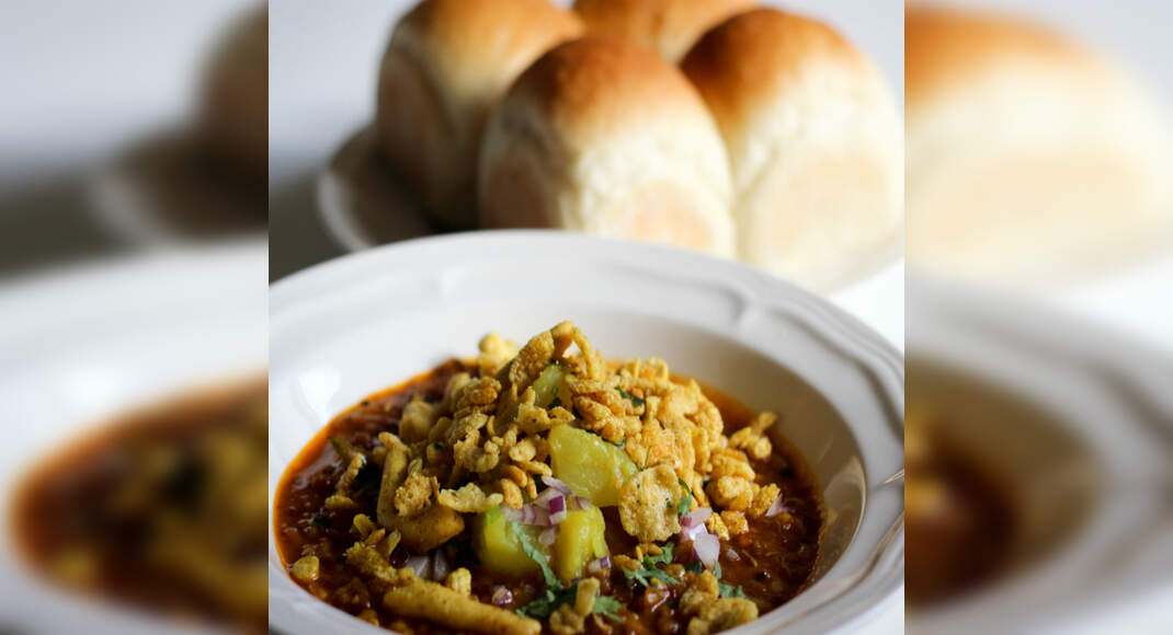 Misal Recipe: How to Make Misal Recipe | Homemade Misal Recipe