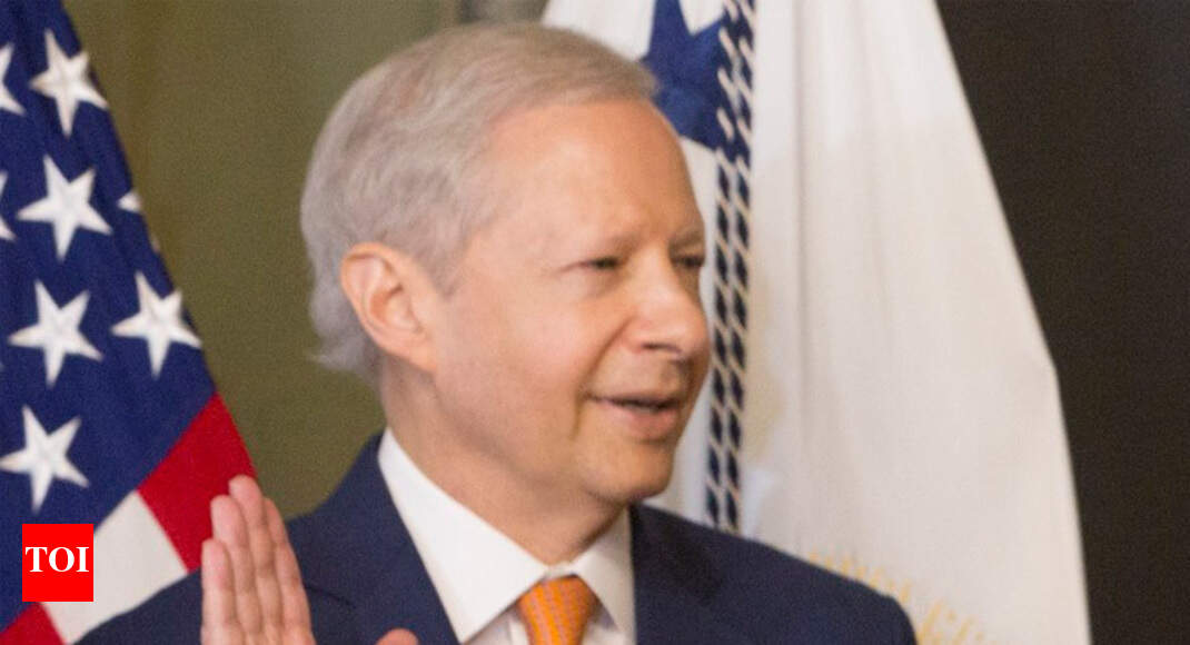 kenneth juster: Kenneth Juster sworn in as US ambassador to India ...