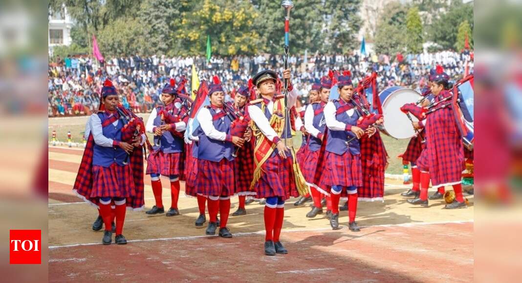 U’khand’s first women police band makes its debut in Doon | Dehradun ...