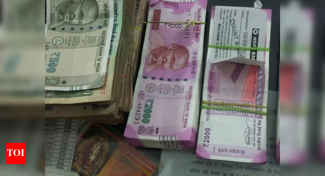 Rs54 lakh seized in Patna, drug smuggler flees | Patna News - Times of ...