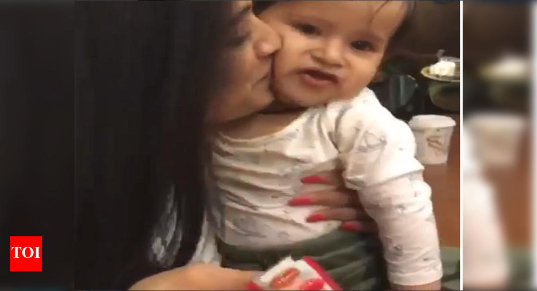 Shweta Tiwari's baby boy tasting tomato ketchup is the cutest thing on ...