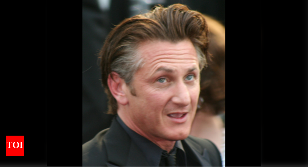 Sean Penn now a novelist - Times of India