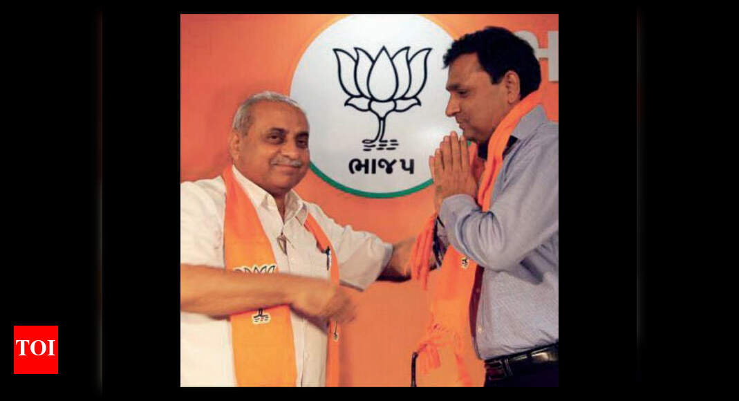 Hardik: Hardik Patel’s former aide joins BJP | Ahmedabad News - Times ...