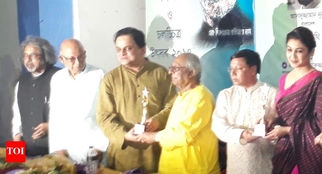 ritwikghatak: Remembering Ritwik | Kolkata News - Times of India