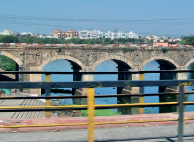Woman jumps off Harris bridge with son | Pune News - Times of India