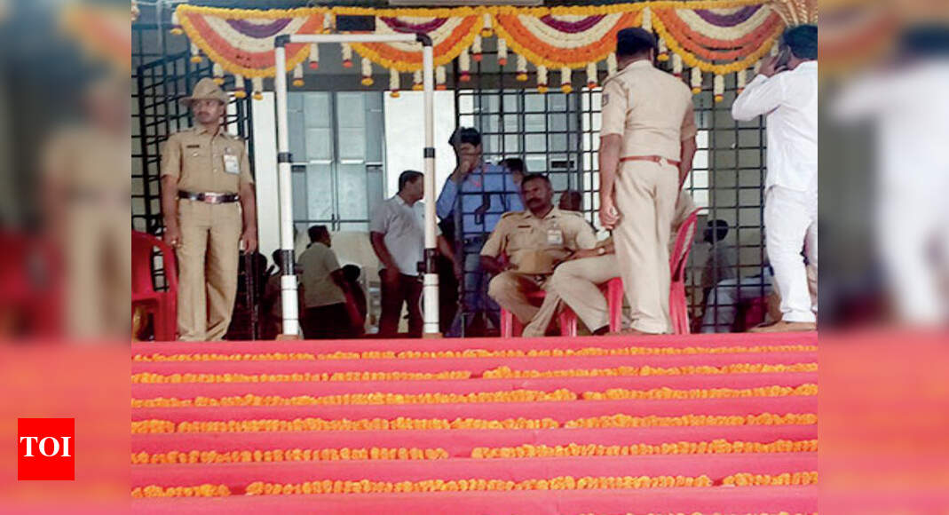 Marigold arch above, red carpet below for VIPs | Bengaluru News - Times ...