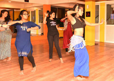 Shaking bellies to bring out the inner goddess | Kochi News - Times of ...