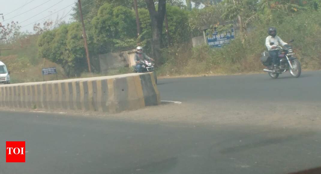 SHODDILY KEPT ROAD DIVIDERS - Times of India