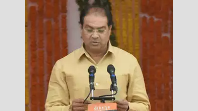 Mohsin Raza: UP's lone Muslim minister Mohsin Raza does not get ...