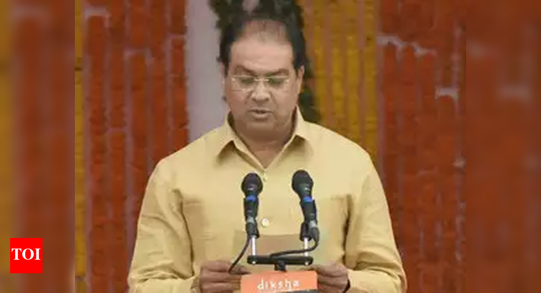 Mohsin Raza: UP's lone Muslim minister Mohsin Raza does not get ...