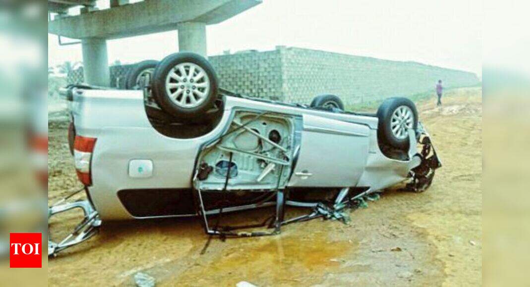 Three, including two women, die as car falls from unfinished flyover in ...