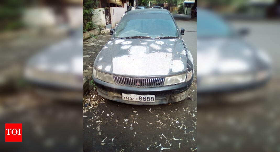 Abandoned Decrepit car - Times of India