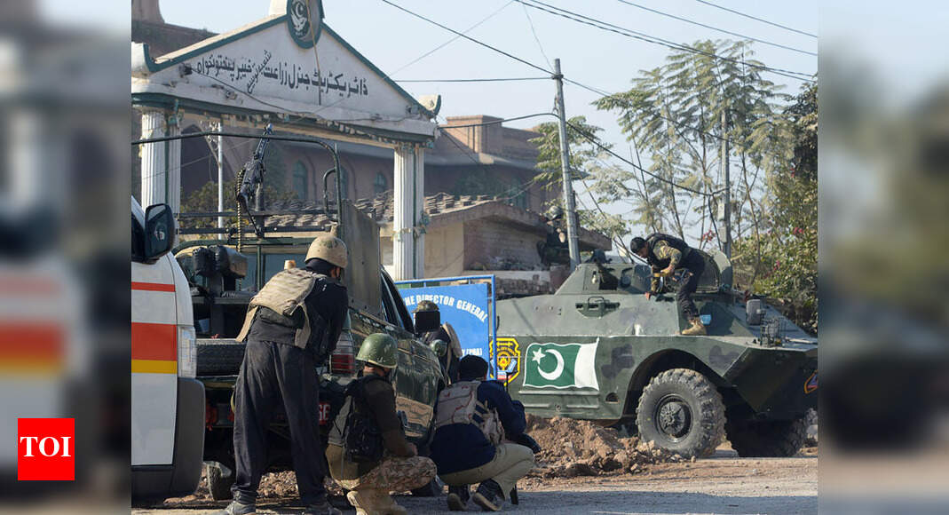 9 killed, 32 injured in terrorist attack in Pakistan - Times of India