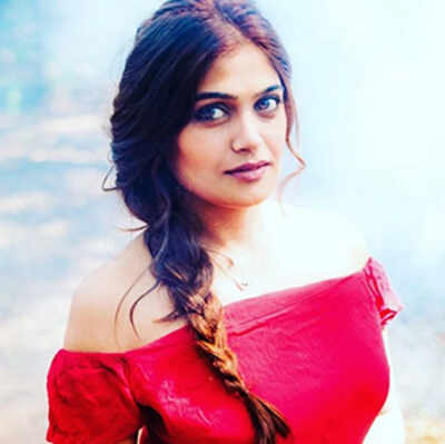 Isha Keskar | undefined Movie News - Times of India