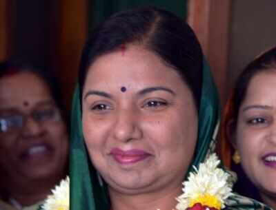 UP civic polls: BJP retains mayor's seat in Varanasi | Varanasi News ...