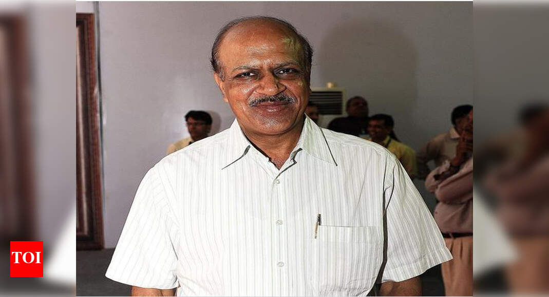 1983 Batch IPS Officer Pramod Kumar. : Pramod Kumar made in-charge DGP ...