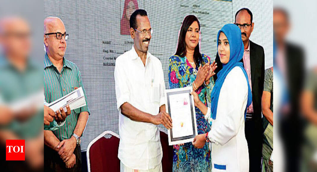 74 Maldivian nurses complete skill development course at NICE ...