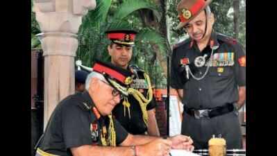 Lt General Soni takes charge of Southern Command | Pune News - Times of ...