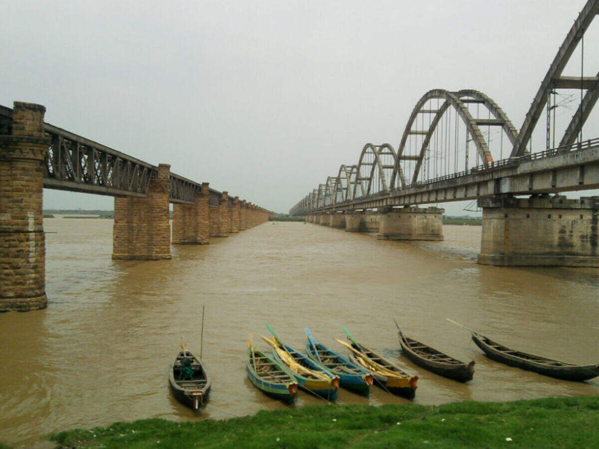 Havelock Bridge to convert into tourist destination | Akhanda Godavari ...