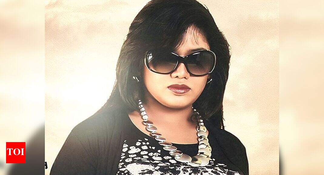 Priya Hassan returns to movies with Smuggler | Kannada Movie News ...