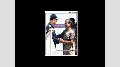 Navy rescues 11 fishermen | Kochi News - Times of India
