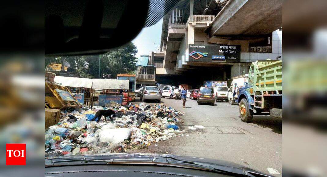 Garbage below Metro Station | Mumbai News - Times of India