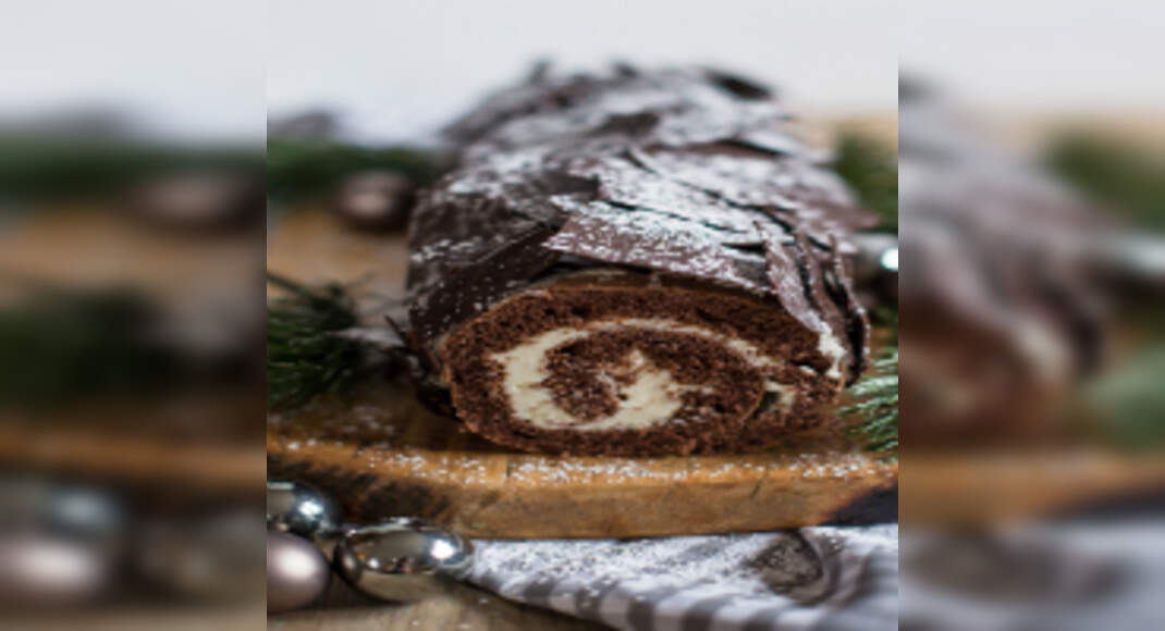 Yule Log Cake Recipe: How to Make Yule Log Cake Recipe | Homemade Yule ...