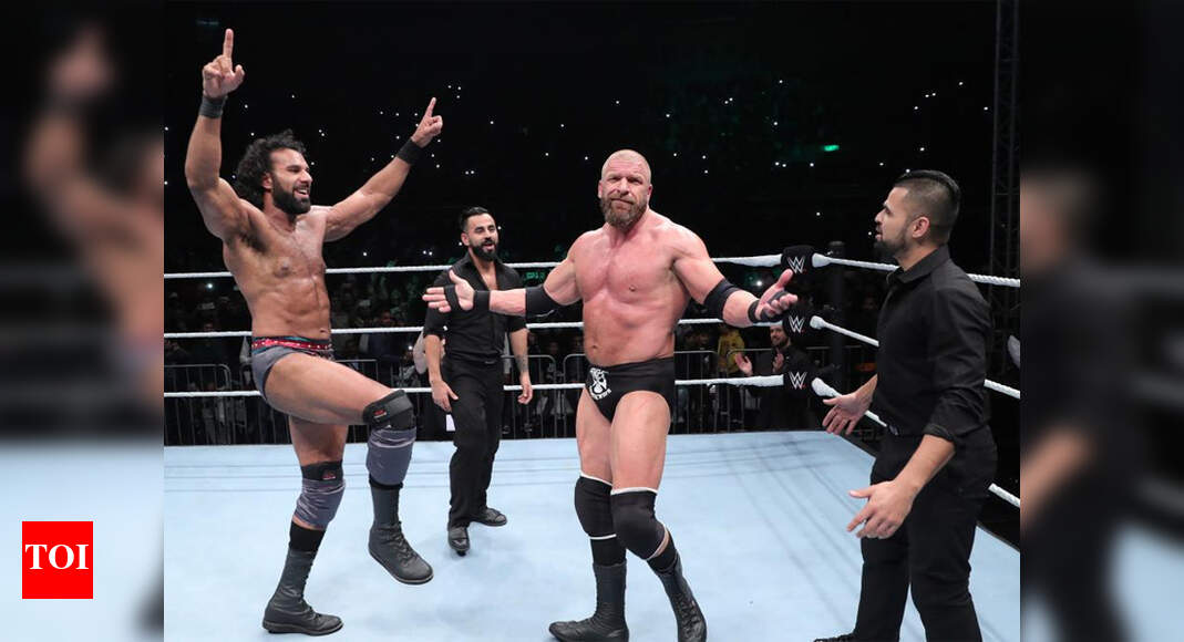 WWE Live India: Jinder Mahal loses to Triple H; Delhi embraces Roman ...