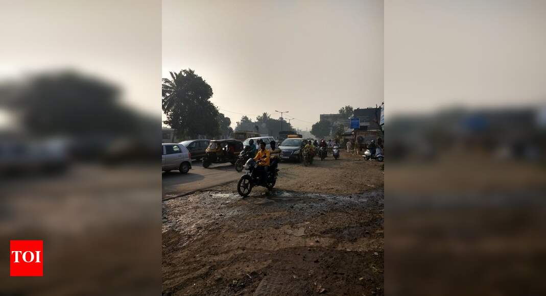 Road condition on the mundhwa bridge - Times of India